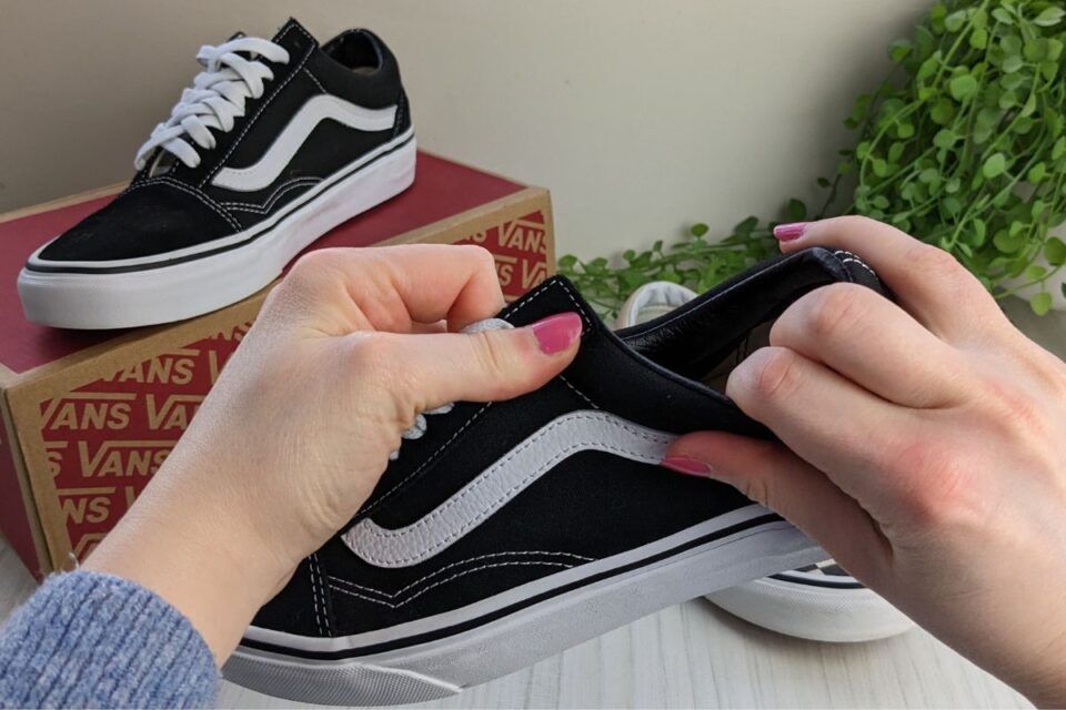 Do Vans Stretch? My Experience (PHOTOS) - Wearably Weird